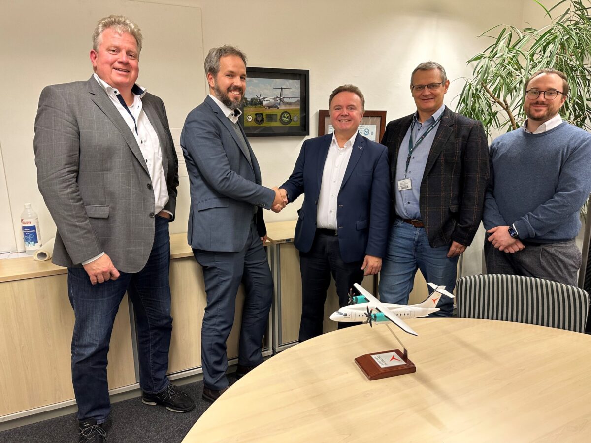 Deutsche Aircraft and REISER Simulation and Training Sign Contract for ...